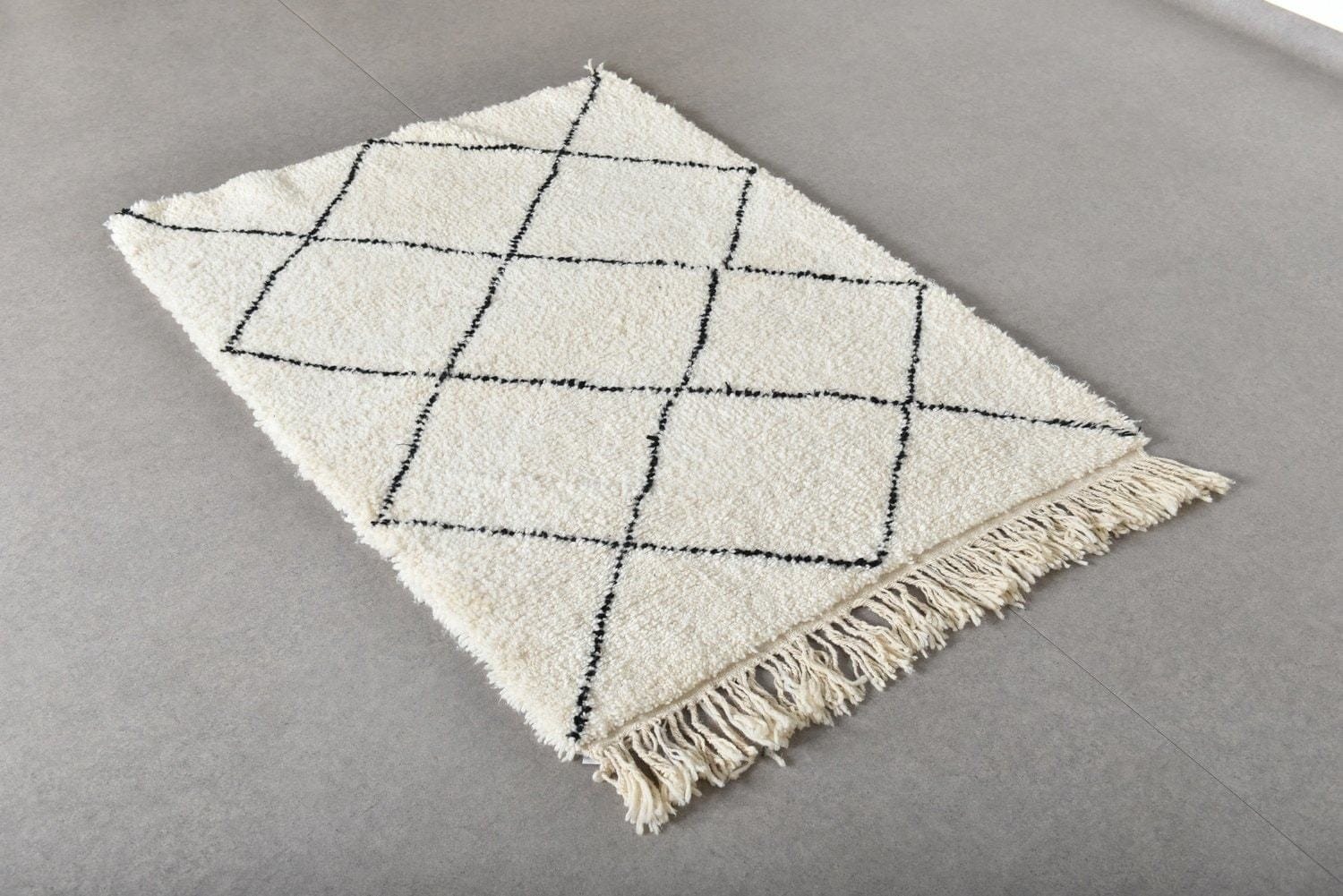 Small Moroccan Rugs | Vintage & Modern Styles – Benisouk